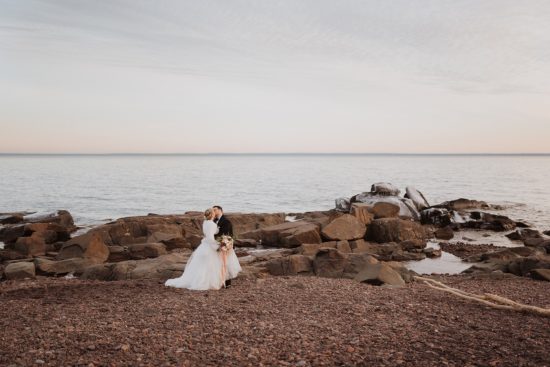 Intimate Lakeside Wedding in Duluth, MN - angelajophoto.com